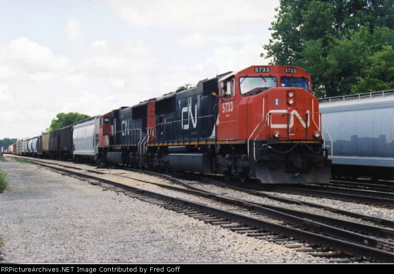 CN 5733 SOUTH